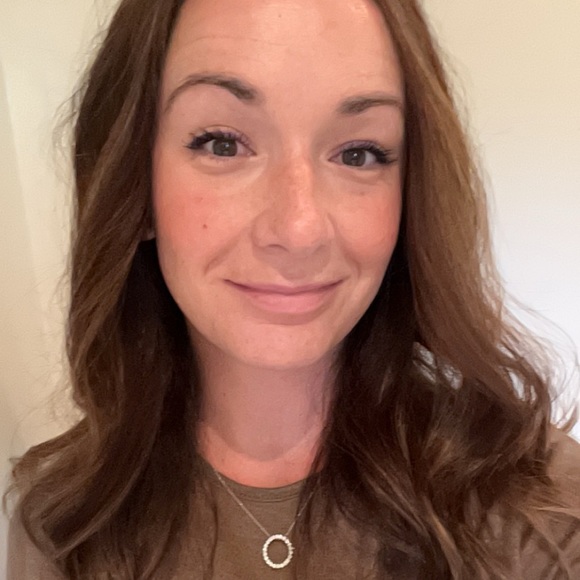 Bri's Closet (@bri_mahle) | Poshmark